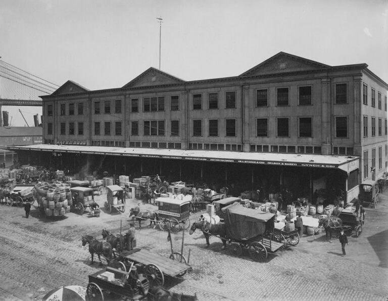 Stunning Historical Photos of Fulton Fish Market from the 1900s to 1960s