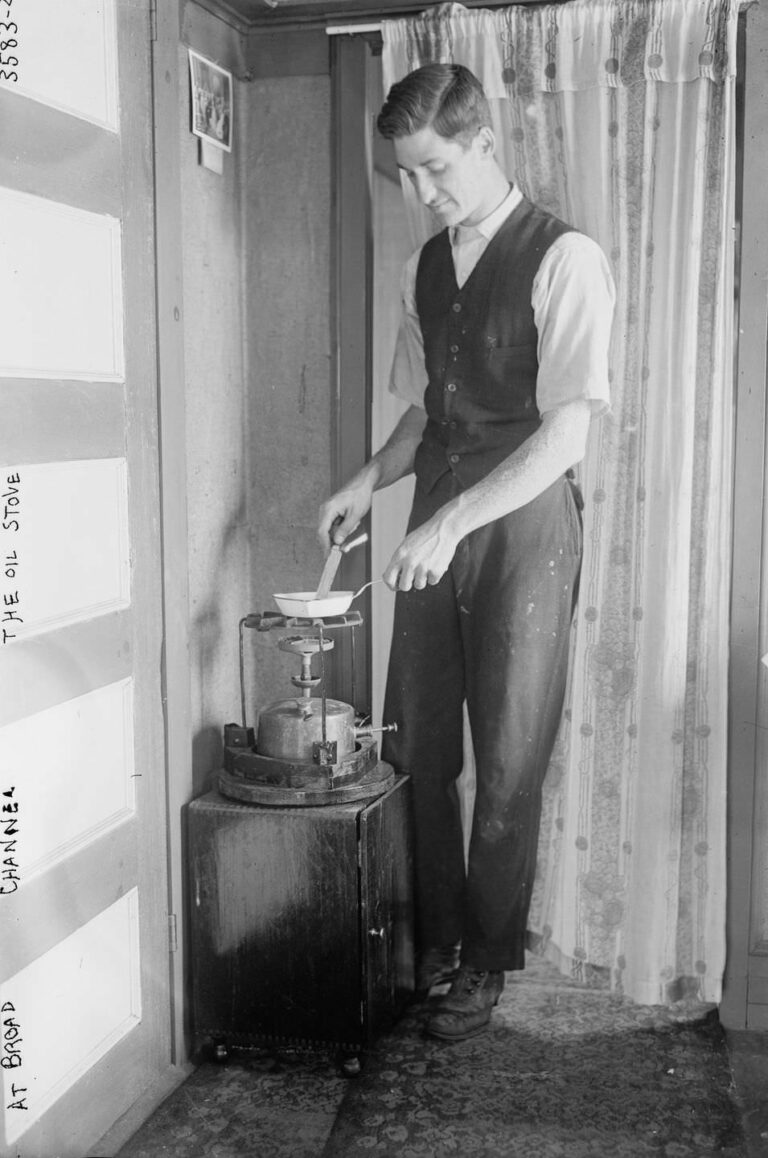 The Isolated Life of Broad Channel: A look into the New York Community ...