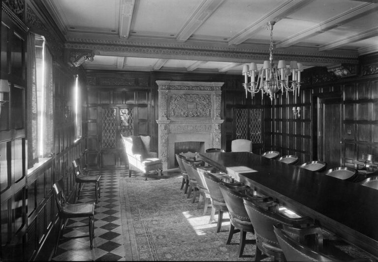Queensborough Public Library: A Photographic History of the 1930s