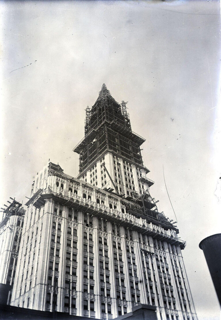 Building a Skyscraper: The Story of the Woolworth Building's ...
