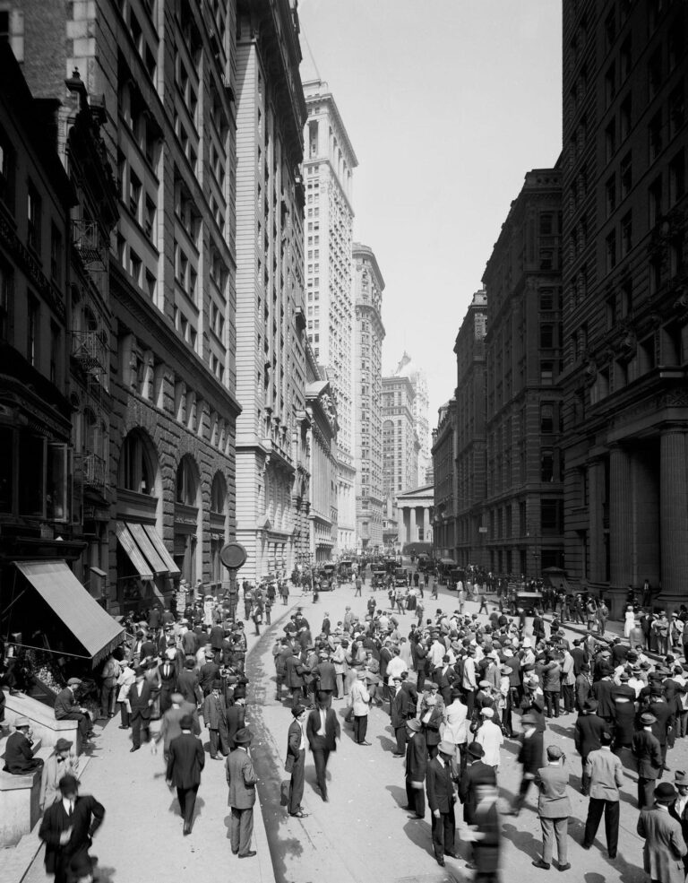 Exploring the in 1910s Manhattan Through Historic Images of Its ...
