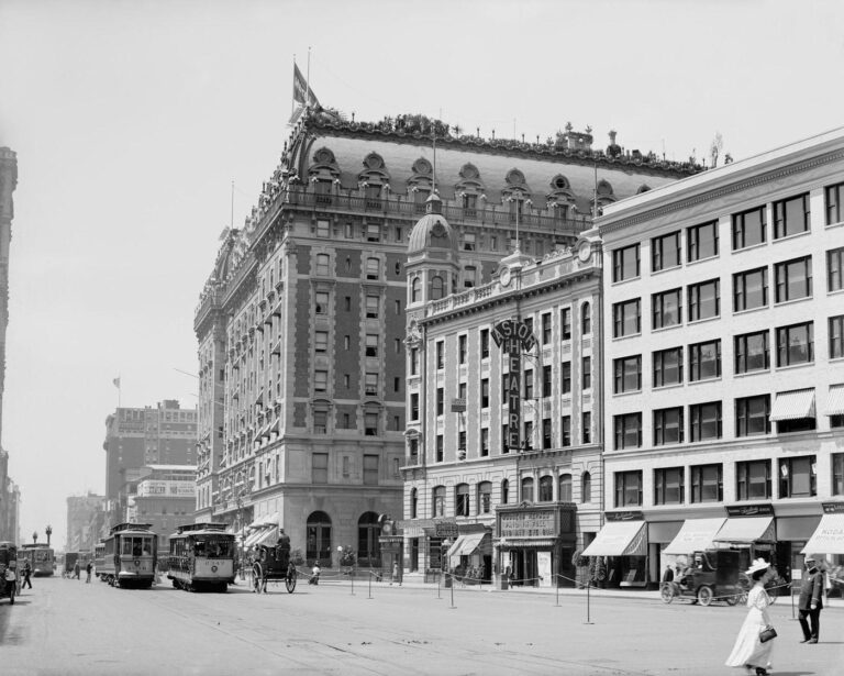 Exploring the in 1910s Manhattan Through Historic Images of Its ...