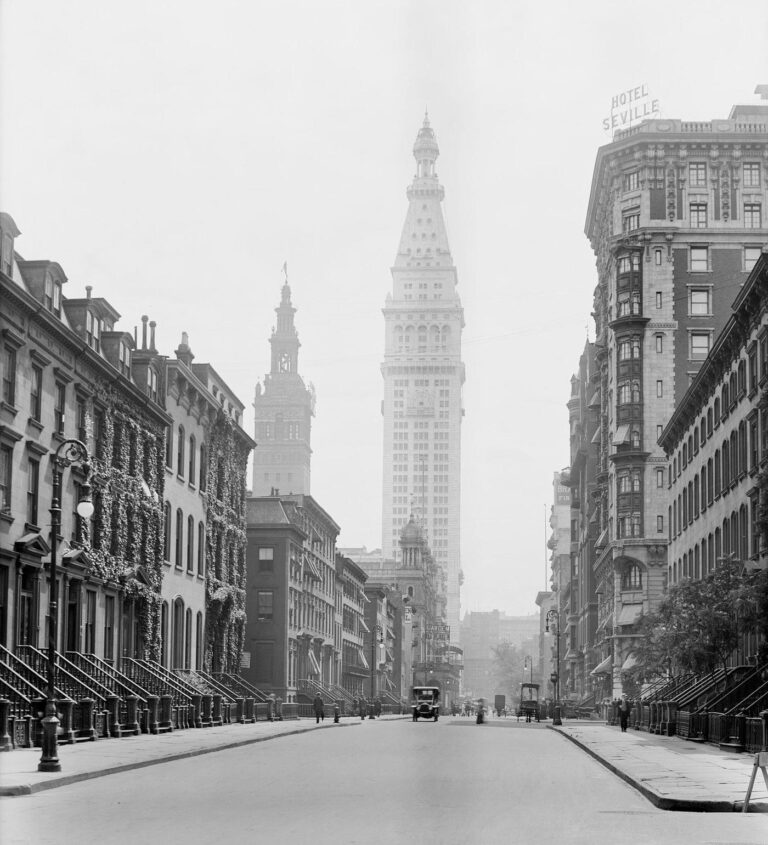 Exploring the in 1910s Manhattan Through Historic Images of Its ...