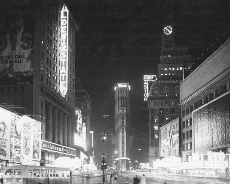 What Manhattan Looked like in the 1950s through Fascinating Photos
