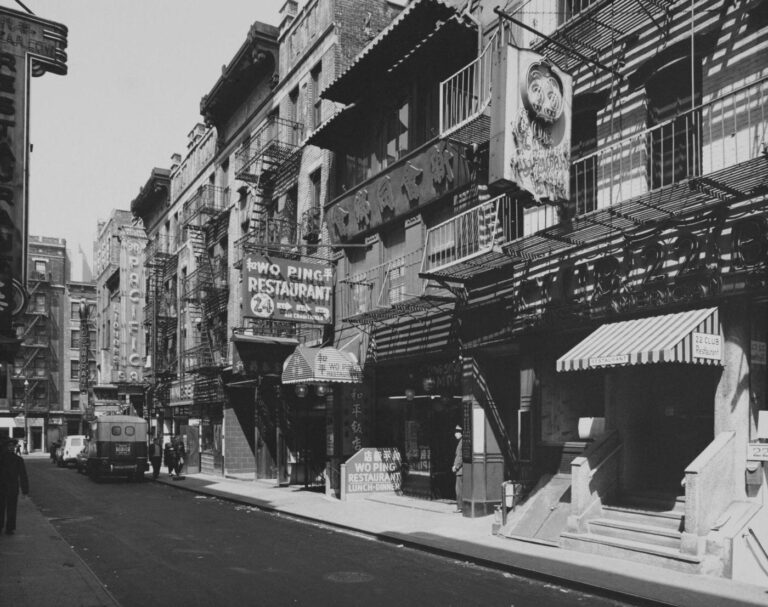 What Manhattan Looked like in the 1950s through Fascinating Photos