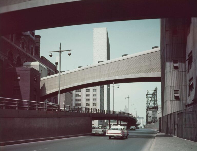 Step Back into 1950s Manhattan with Stunning Colored Photos