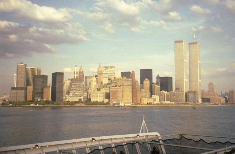Manhattan's Iconic 1970s in Captivating Colored Photographs