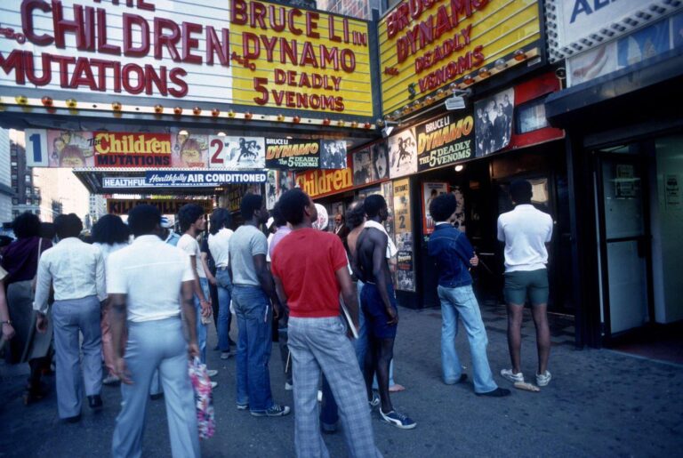 Manhattan's Mesmerizing '80s: Neon Nights, Street Art Days – A Colorful ...