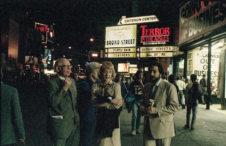 Manhattan's Mesmerizing '80s: Neon Nights, Street Art Days – A Colorful ...