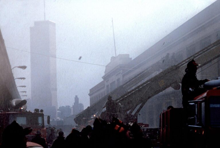 Manhattan's Mesmerizing '80s: Neon Nights, Street Art Days – A Colorful ...