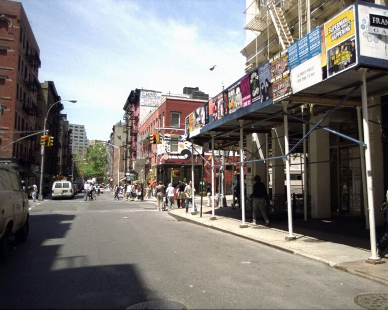A Photographic Tour of Manhattan in the 1990s that will Reignite ...