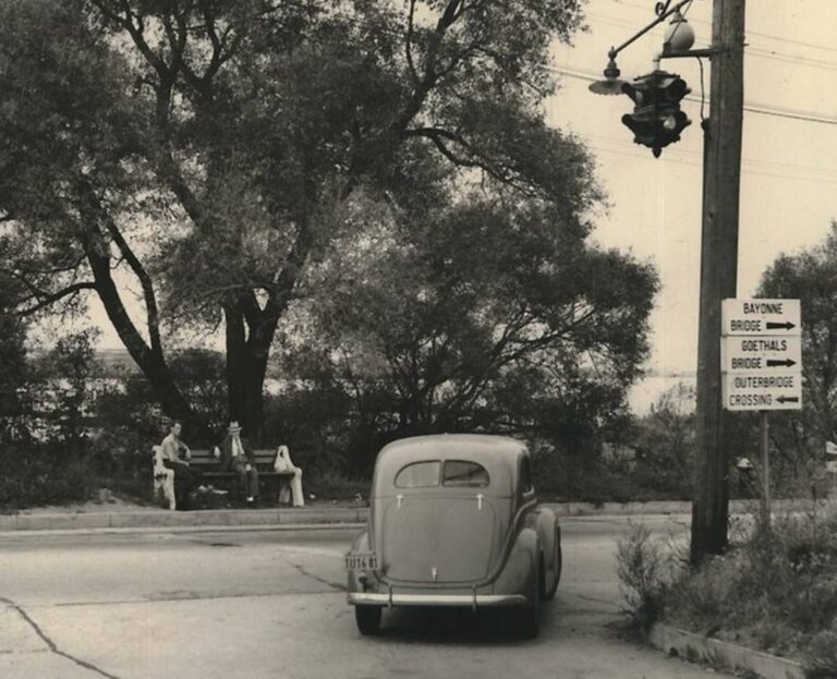 The Grit and Grace of Staten Island in the 1930s Through Exquisite Photos