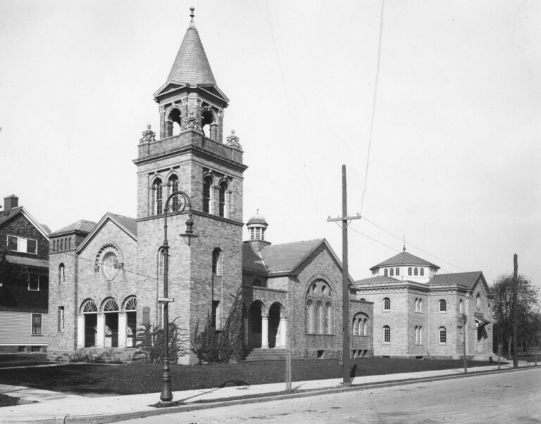 Photos That Take You on a Journey Through Brooklyn in the 1890s