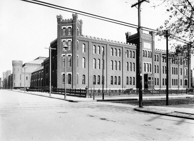 Photos That Take You on a Journey Through Brooklyn in the 1890s