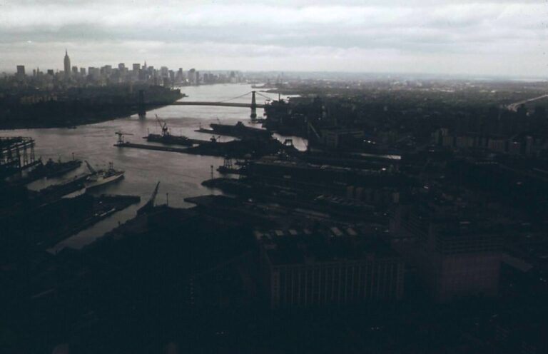 The Grit and Groove of Brooklyn in the 1970s Through Photos That ...