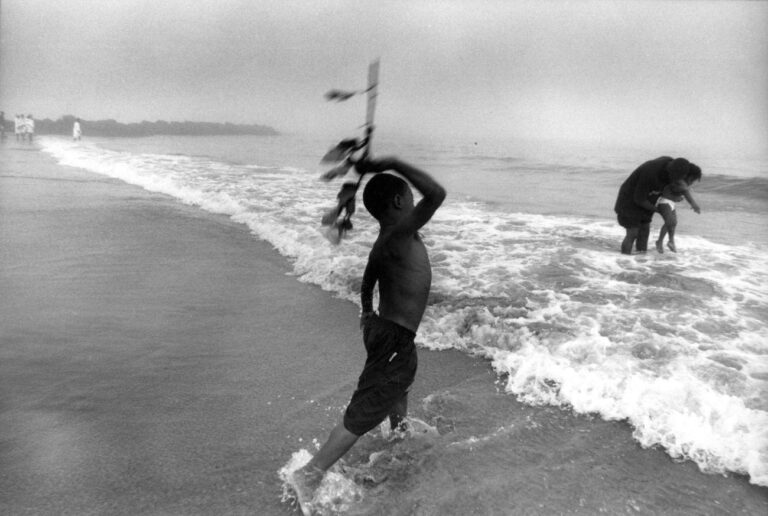 What Brooklyn looked like in the 1990s Through these Captivating Photos