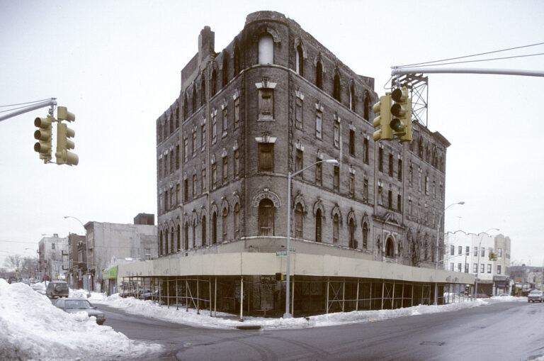 What Brooklyn looked like in the 1990s Through these Captivating Photos
