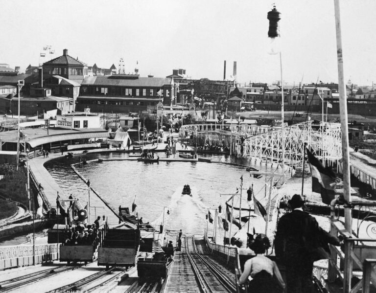 What Coney Island looked like at the Turn of the 20th Century