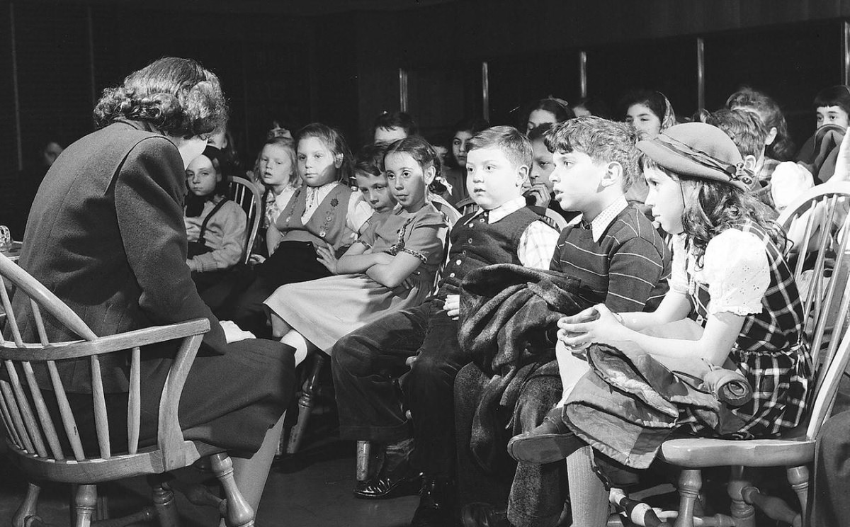 Learning Moments of Children in the Brooklyn Library in the 1940s ...