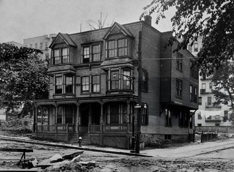 The Bronx in the 1920s brought to Life with these Fascinating ...
