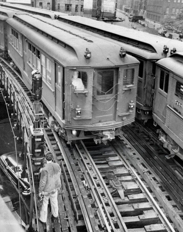 The Bronx in the 1950s: From Postwar Dreams to Urban Struggles in Photos