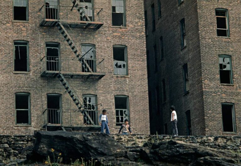 What The Bronx looked like in the 1970s through these Fascinating ...