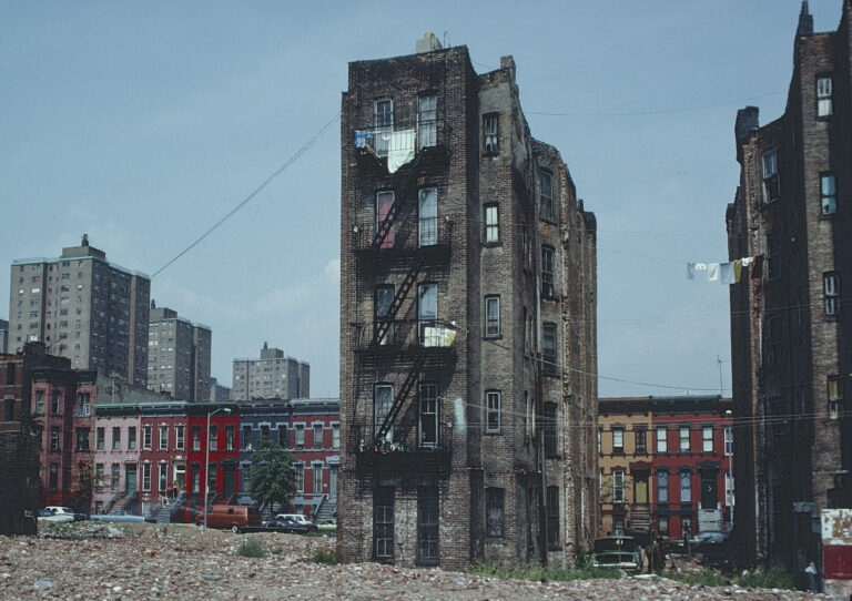 The Bronx in the 1980s: Fascinating Photos of Street Scenes and ...
