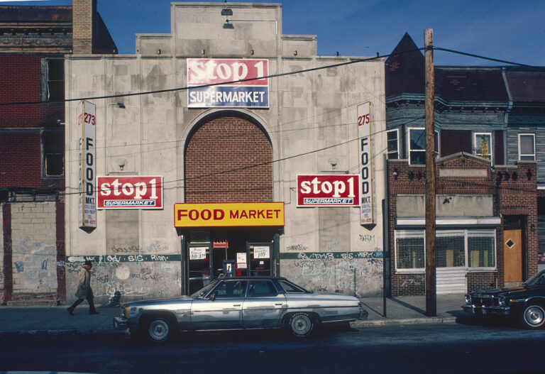 The Bronx in the 1980s: Fascinating Photos of Street Scenes and ...