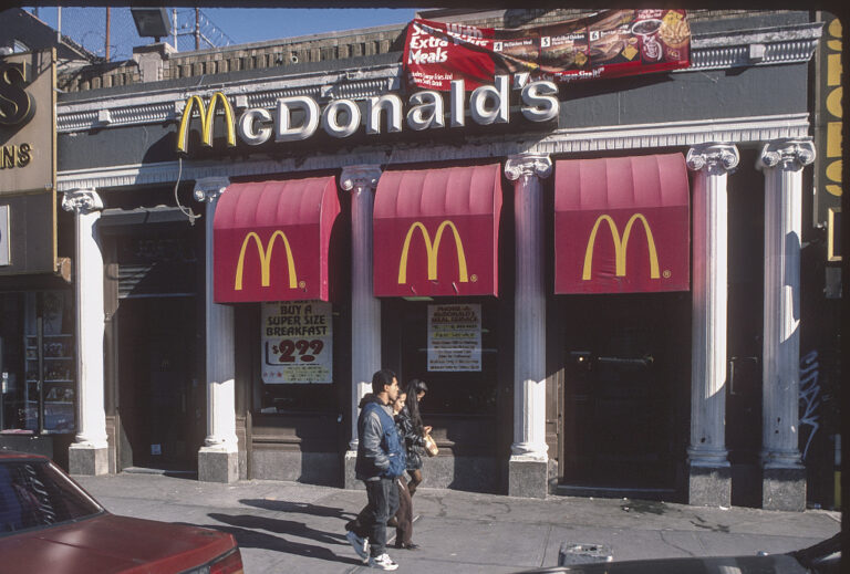What the Bronx looked like in the 1990s: A Photo Journey through its ...