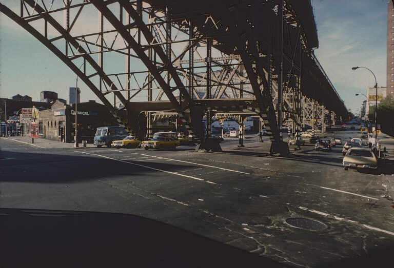 43 Fascinating Vintage Photos of Harlem from the 1970s
