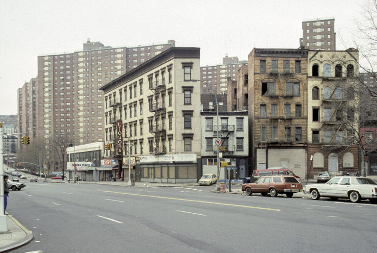 What Harlem looked like in the 1980s: A photographic Tour of Streets ...