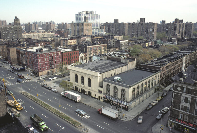 What Harlem looked like in the 1980s: A photographic Tour of Streets ...