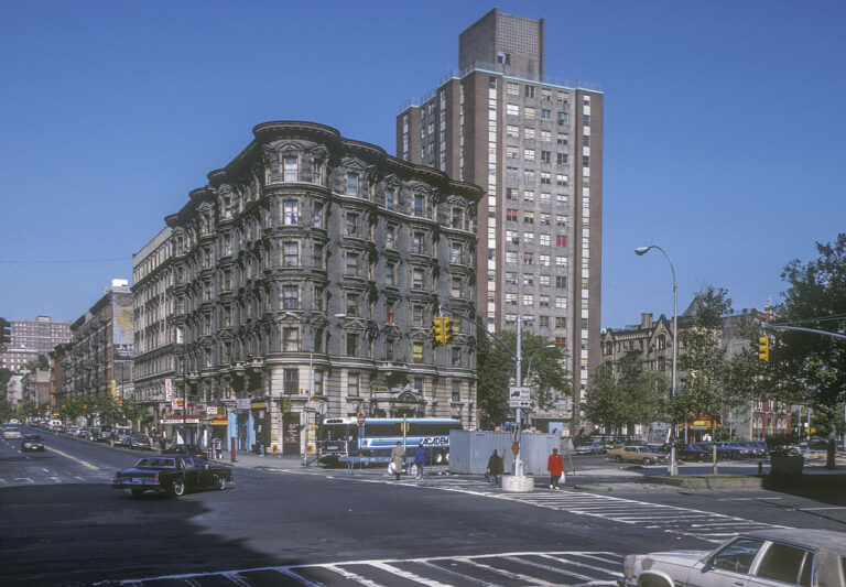 What Harlem looked like in the 1980s: A photographic Tour of Streets ...