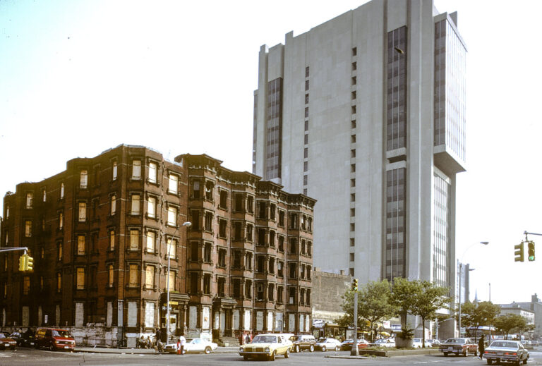 What Harlem looked like in the 1980s: A photographic Tour of Streets ...