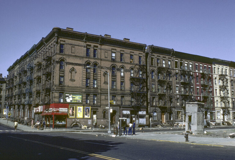 What Harlem looked like in the 1980s: A photographic Tour of Streets ...