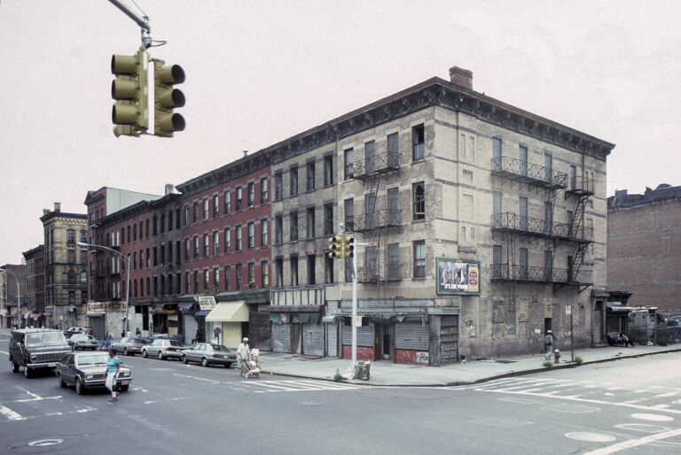 What Harlem looked like in the 1980s: A photographic Tour of Streets ...