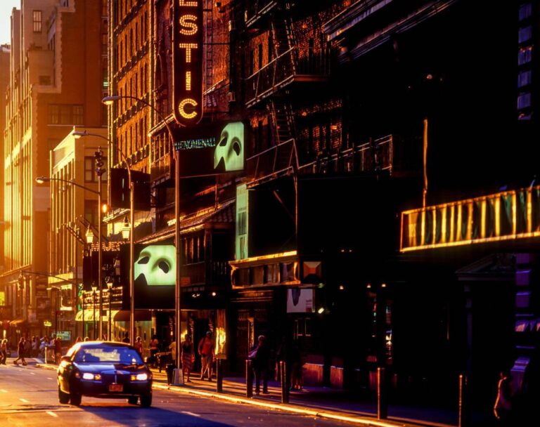 80 Stunning Nostalgic Photos of Manhattan from the 2000s