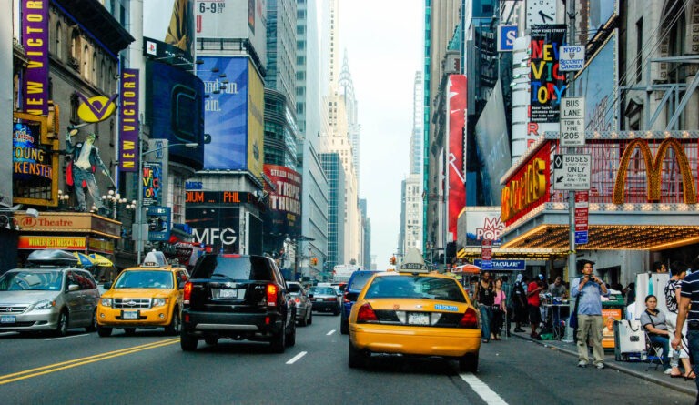 80 Stunning Nostalgic Photos of Manhattan from the 2000s