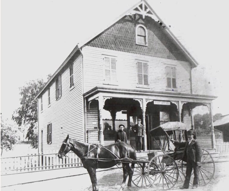 A Photographic Tour of the New York City in the 1880s