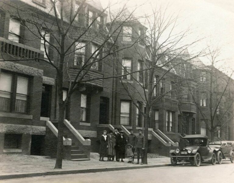 What New York City looked like at the Turn of the 20th Century