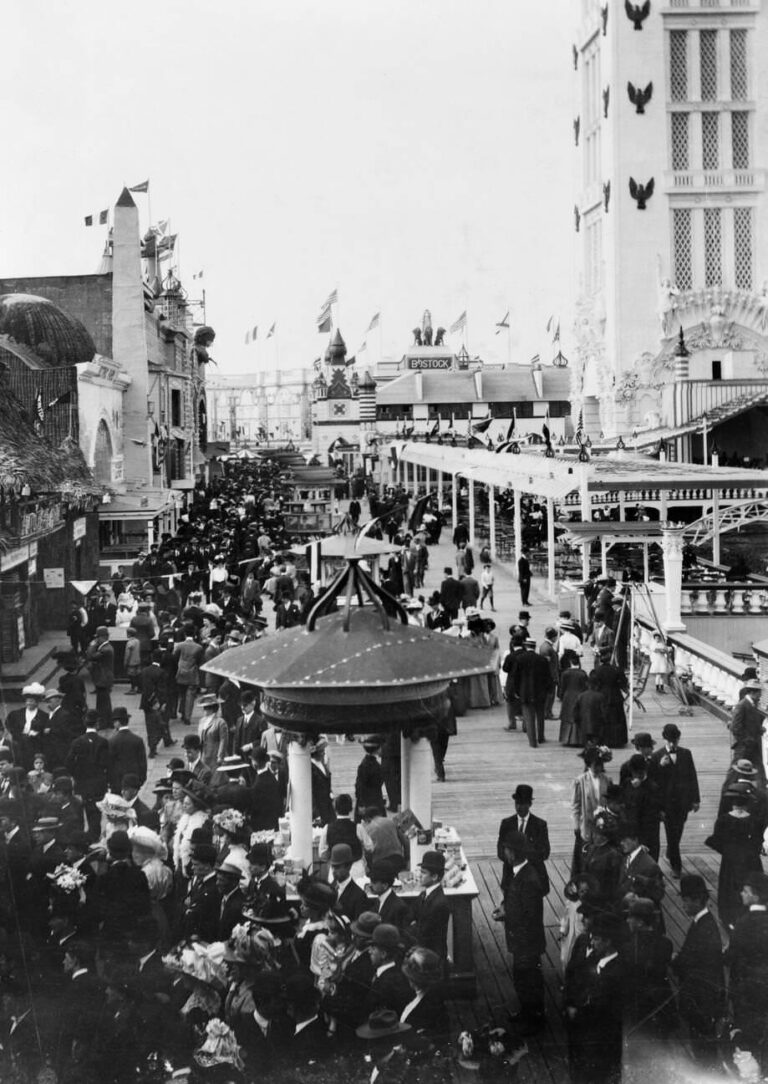New York City in the 1910s: A Decade of Change and Growth through ...