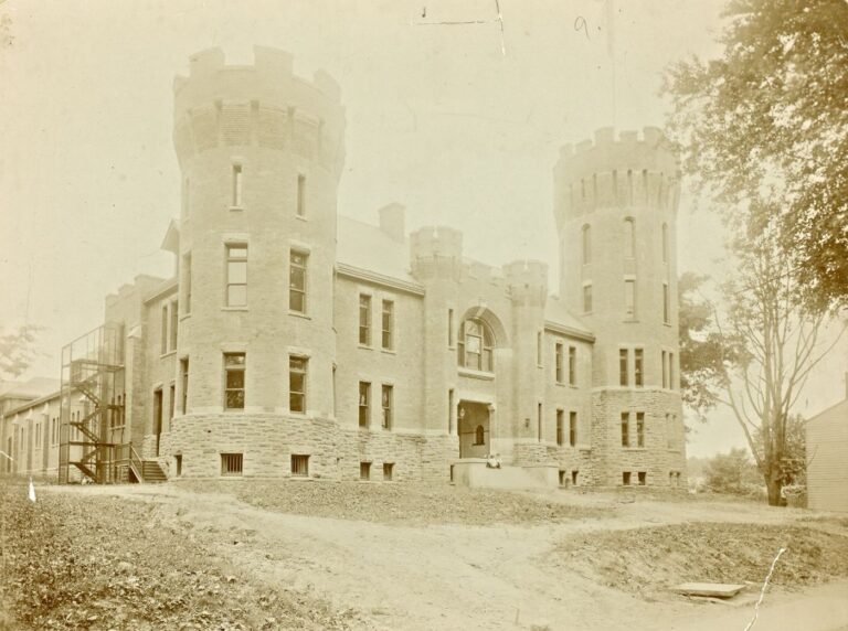 What Queens looked like in the 1890s through these Fascinating Photos