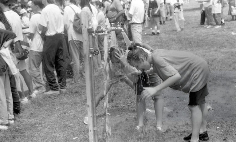 What Queens looked like in the 1990s through Nostalgic Photos