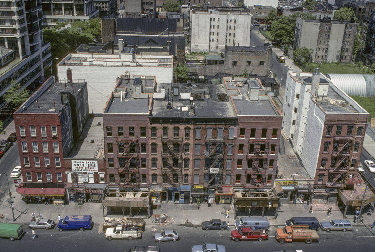 38 Stunning Nostalgic photos of Harlem in 1992