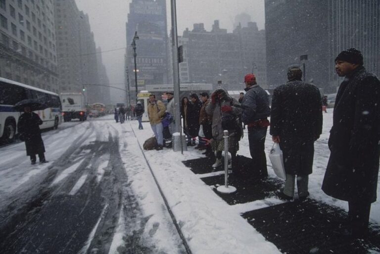 A Look Back at the Historic Blizzard of 1996 That Paralyzed New York ...