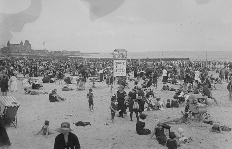 Fascinating Historical Photos of Brighton Beach, Coney Island in the 1900s