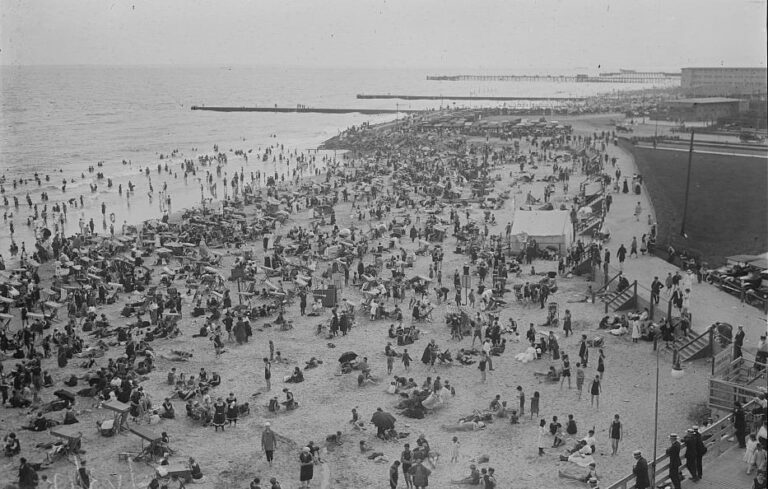 Fascinating Historical Photos of Brighton Beach, Coney Island in the 1900s