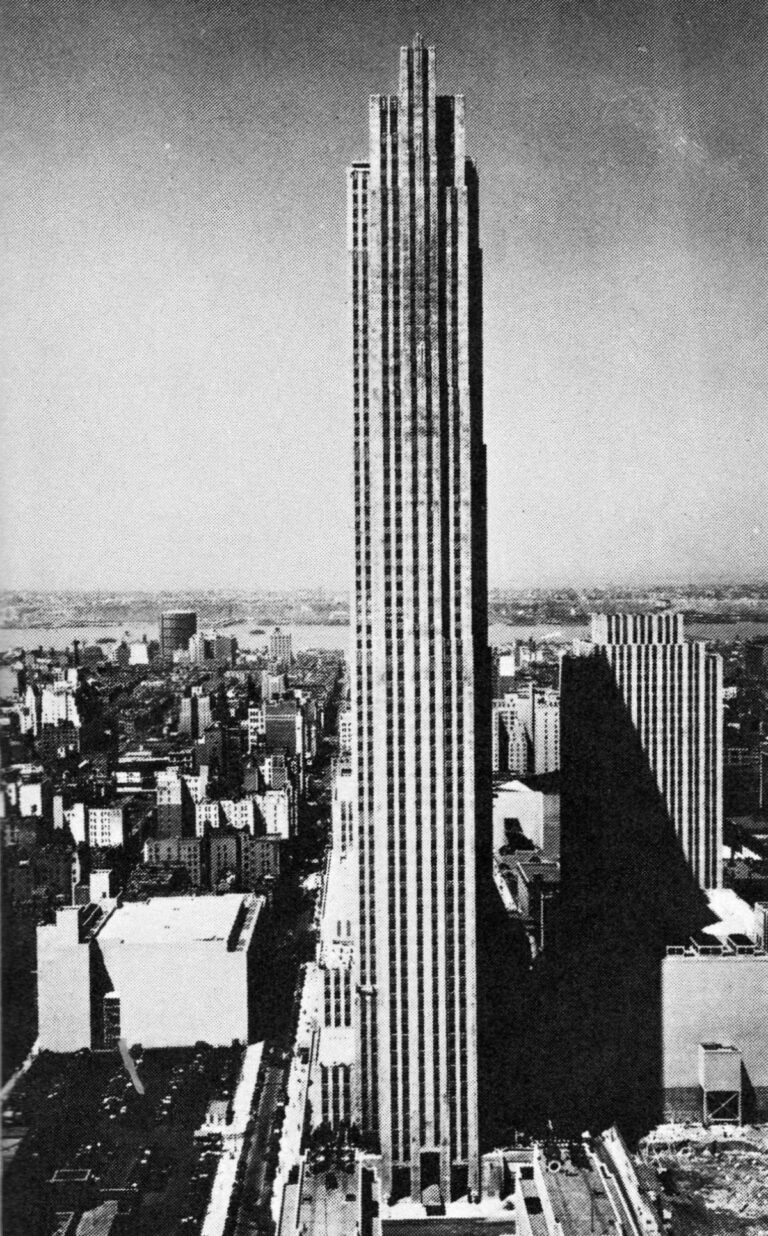 Iconic New York City Skyscrapers that Defined the 1930s Skyline