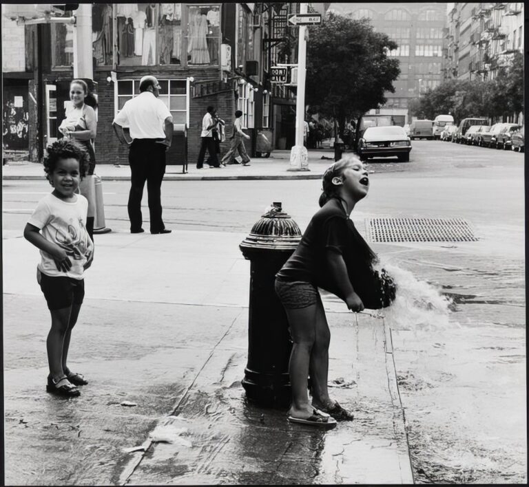 A Photographic Journey Through 1979 Manhattan with Edmund V. Gillon