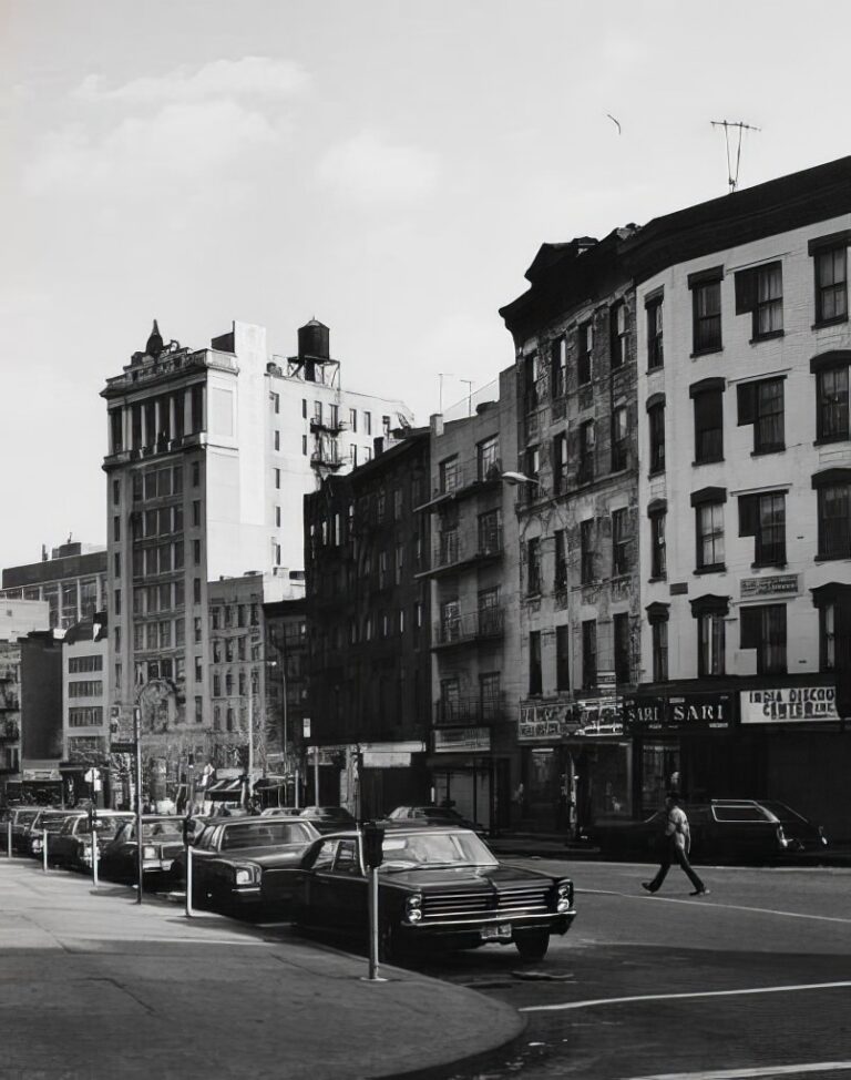 Manhattan's Urban Evolution in 1978: Edmund V. Gillon's Photos Document ...